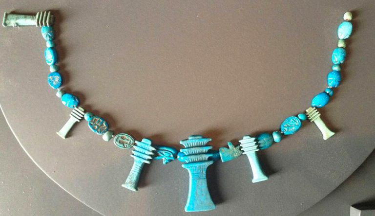 Egyptian Souvenirs: Famous 30 things in Egypt to buy in 2025
