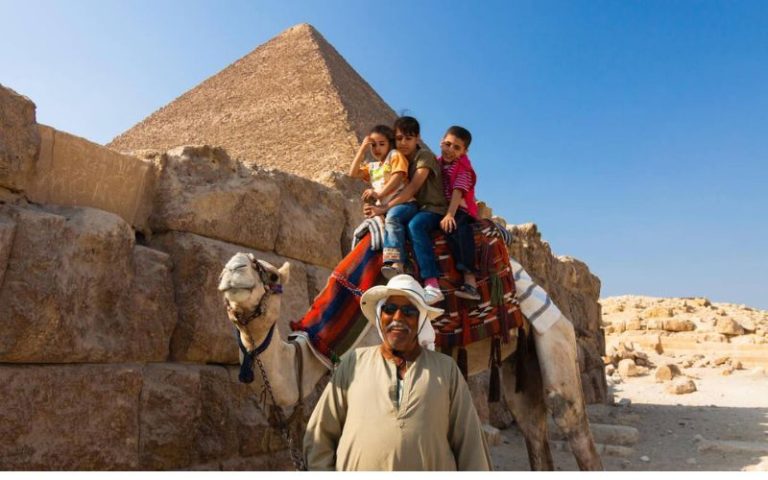 Riding camels in Egypt: Best Guide & Safe Tours 2026